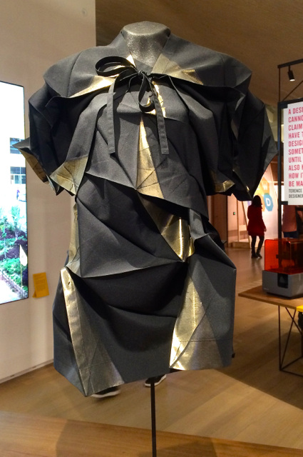 Postmodern Textiles - Mia de Las Casas