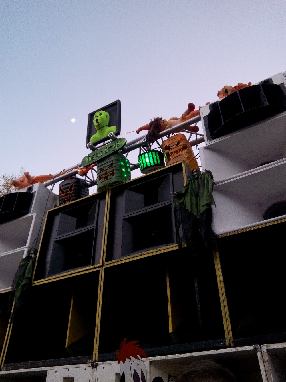 REPORTAGE (free party // welcome to temporary autonomous zone) - PF