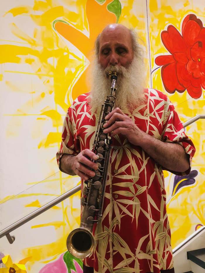 Photos - Earl Howard