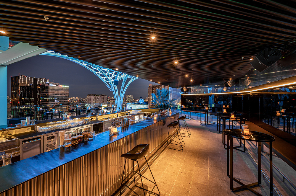 Epic sky lounge - Atelier Nguyen Pham