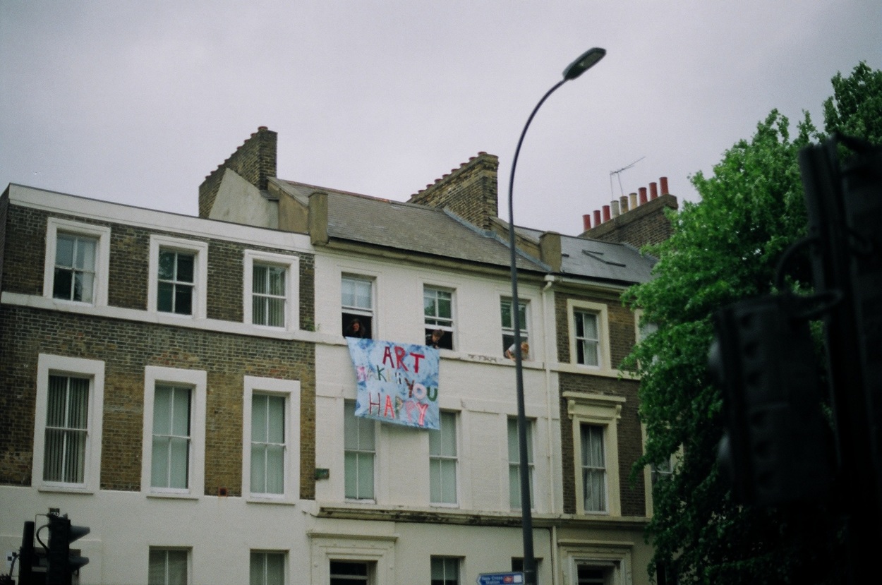 DOCUMENTING: London - Charlie Lennox Witter