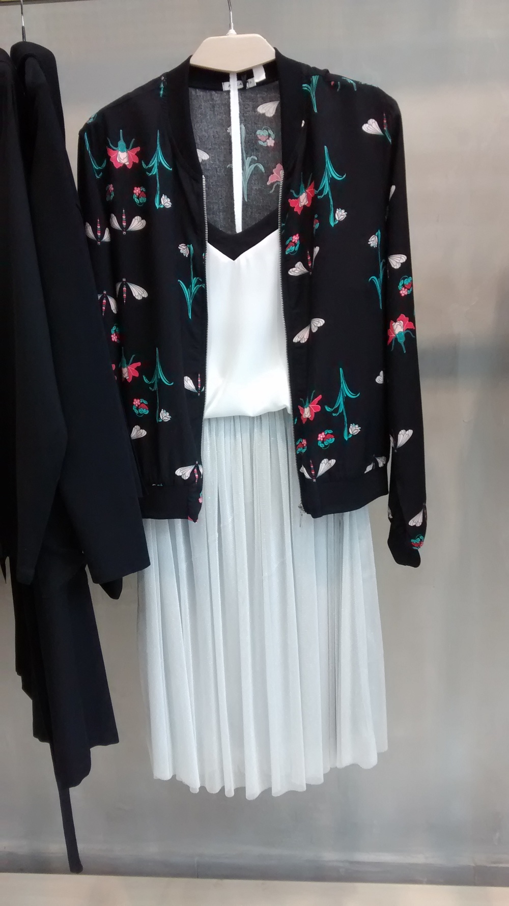 AQUA - Styling - Cabide Criativo