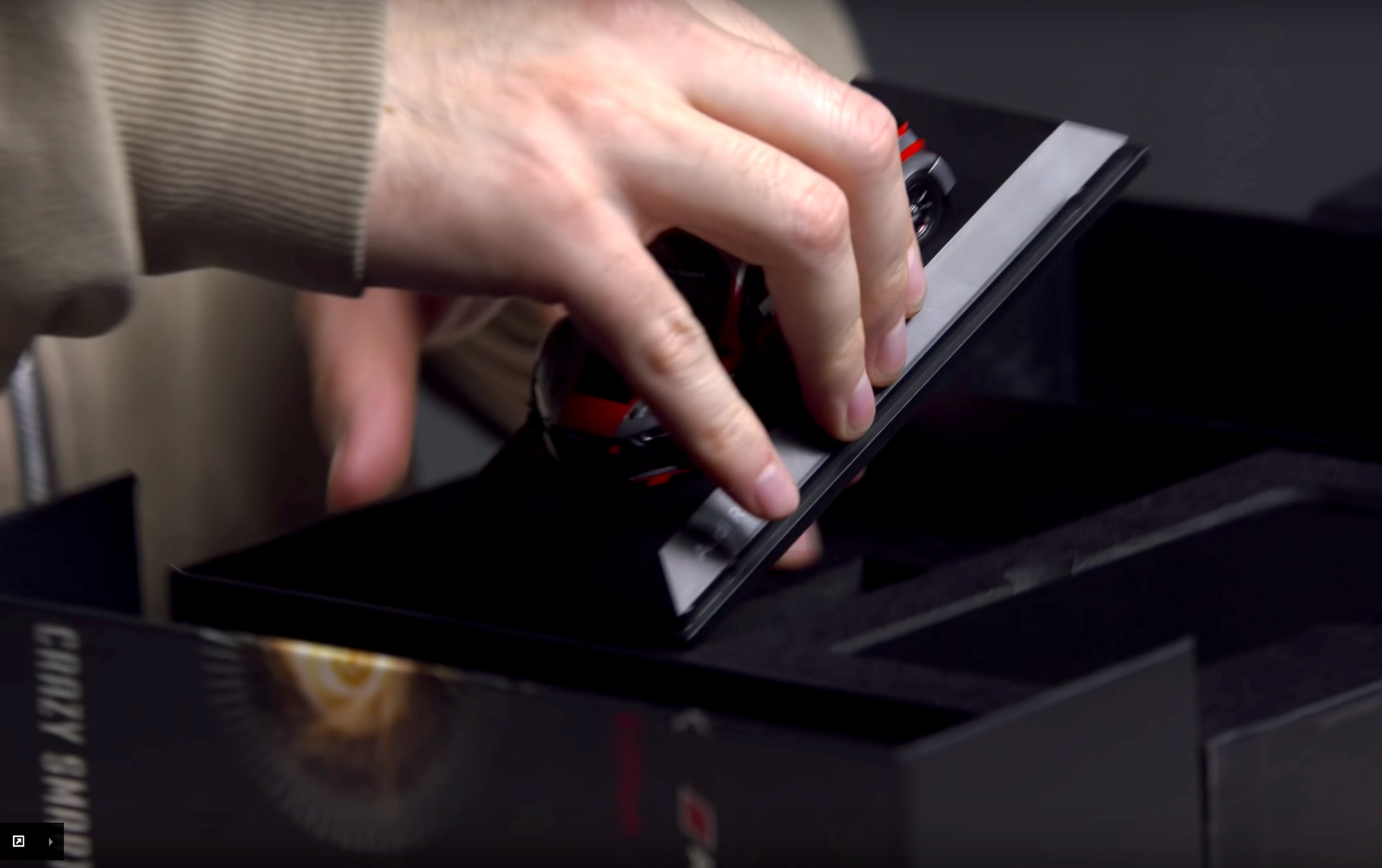 HONOR Player Edition x Audi A8 Gift Box Design - Melo & Yan | Design Studio