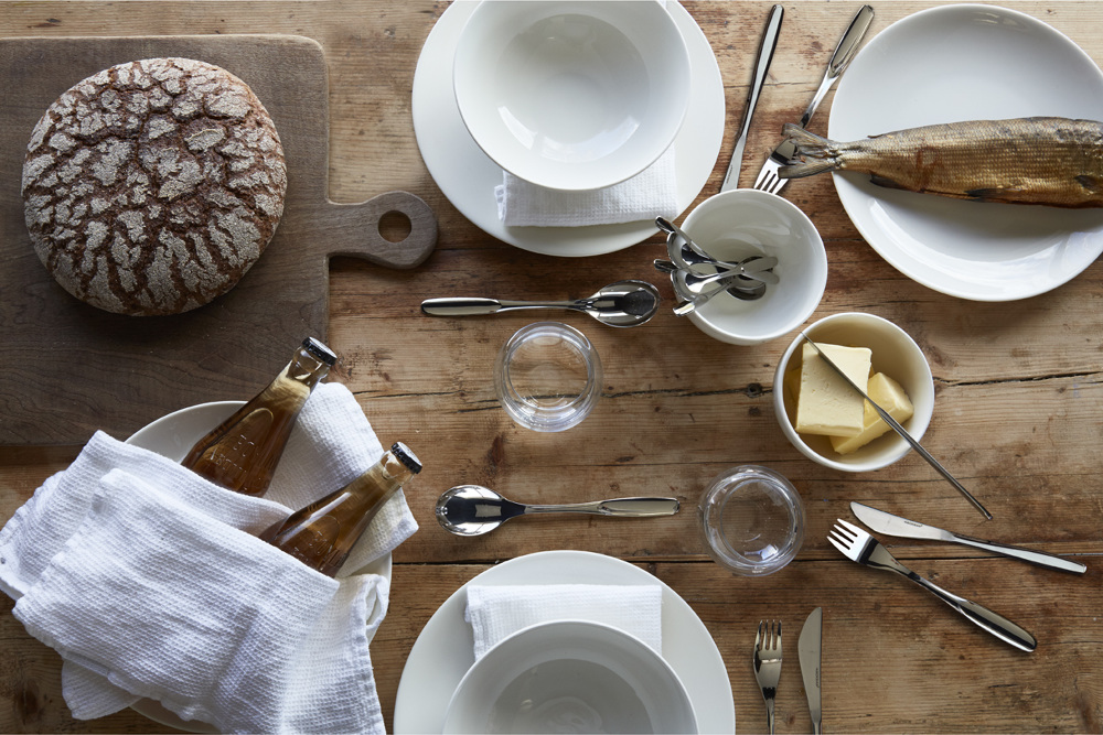 SUMMER CAMPAIGN FOR HACKMAN, ARABIA - mindre