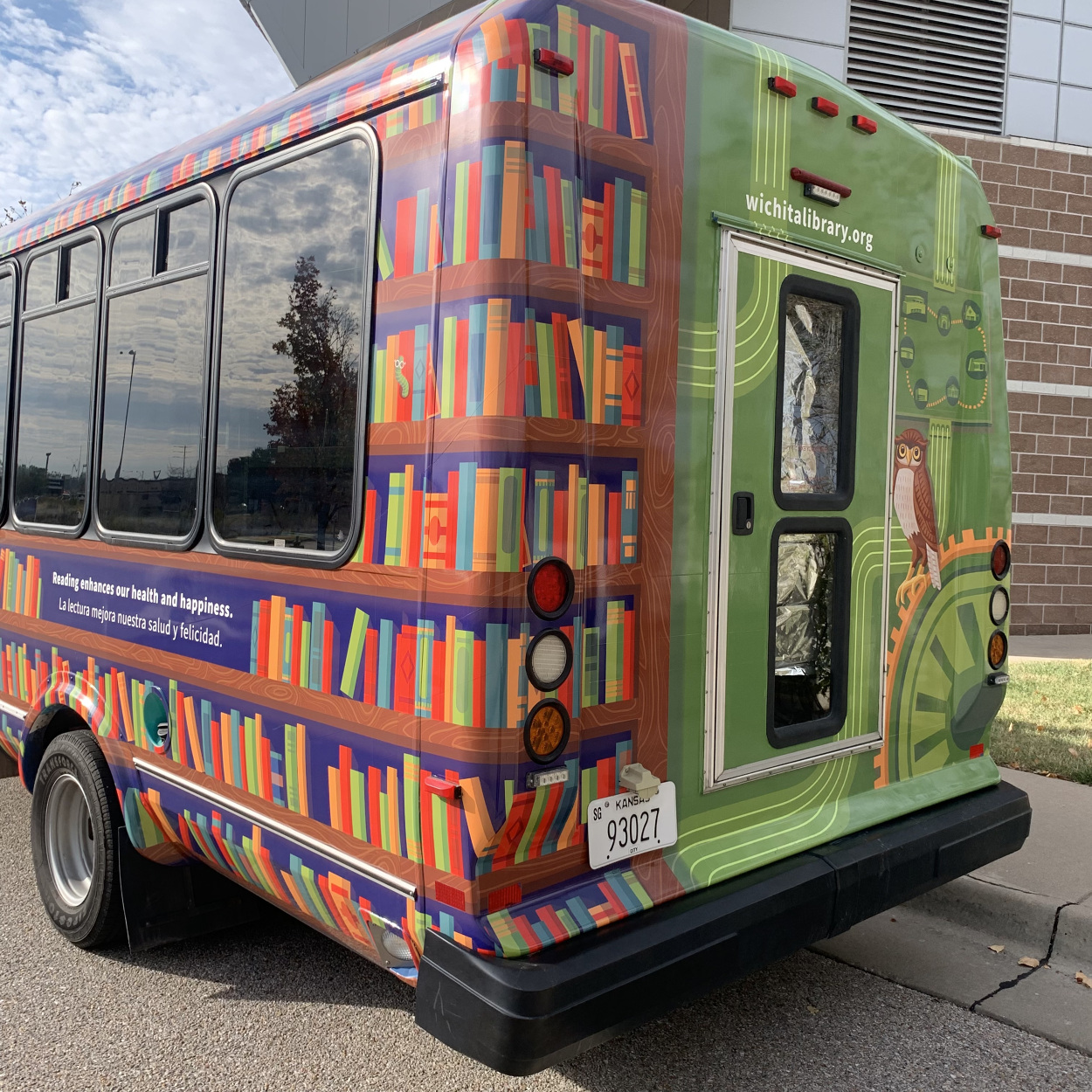 Library Book Bus - Lindsey Kernodle Artwork