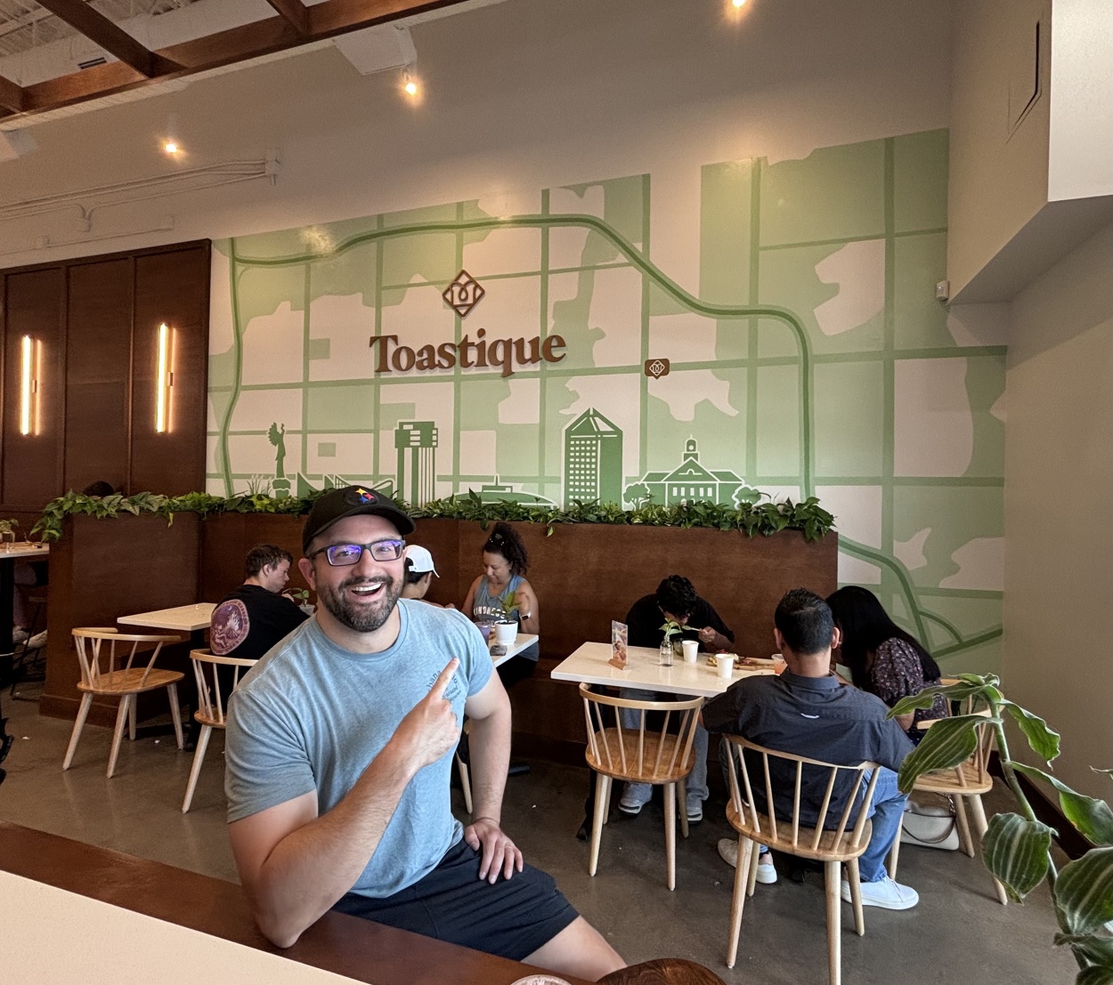 toastique - Lindsey Kernodle Artwork