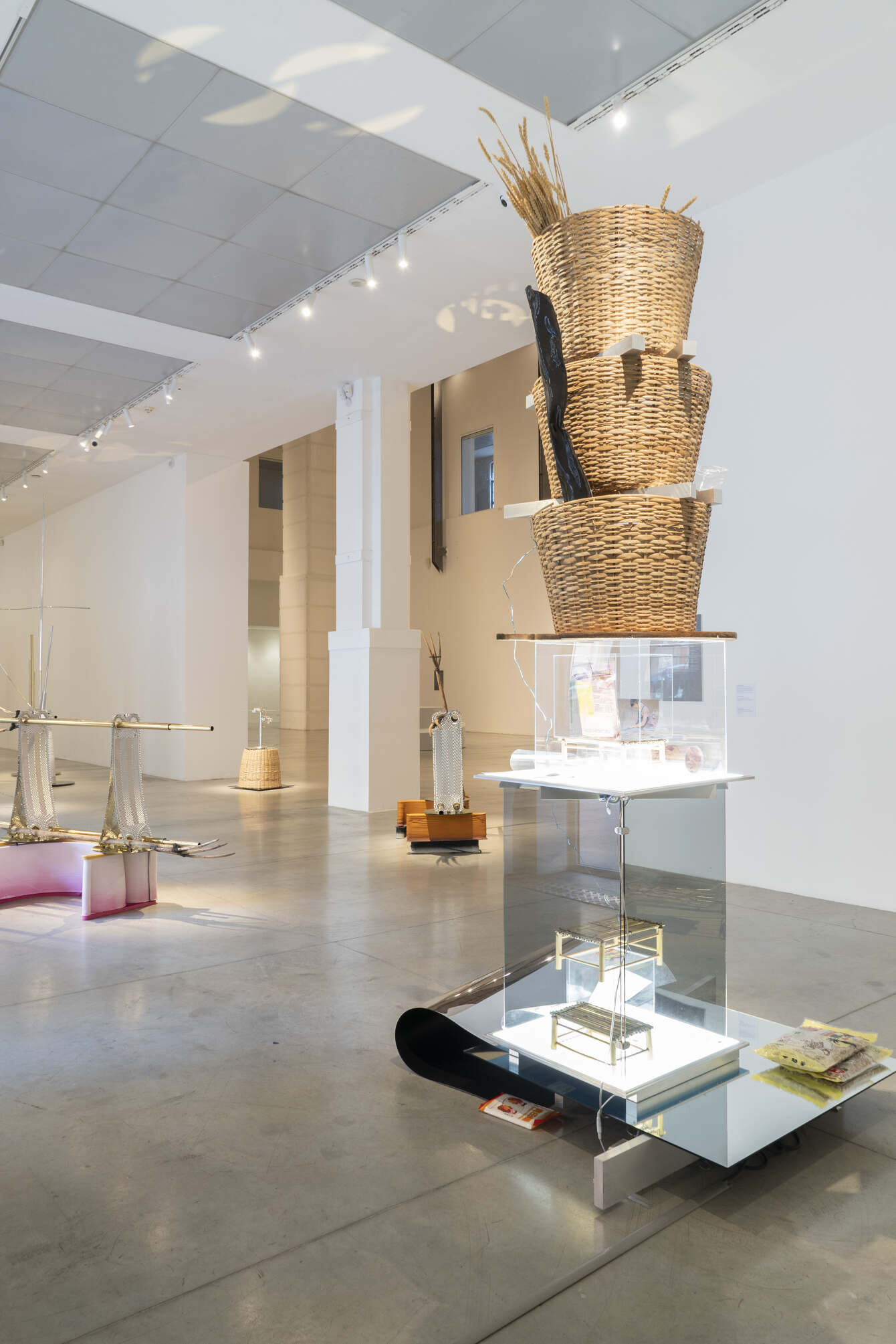 The floating collection - David Jablonowski