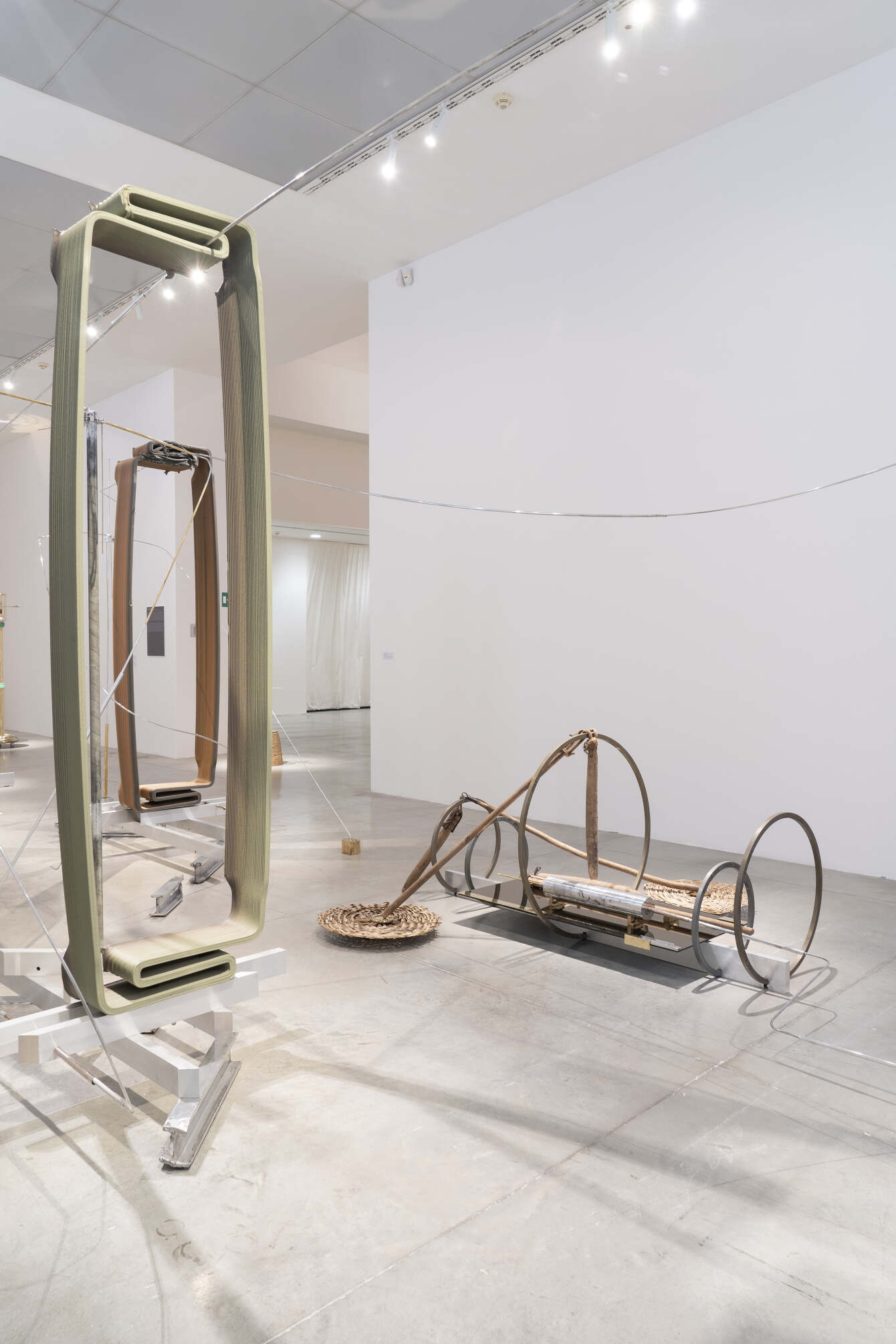 The floating collection - David Jablonowski