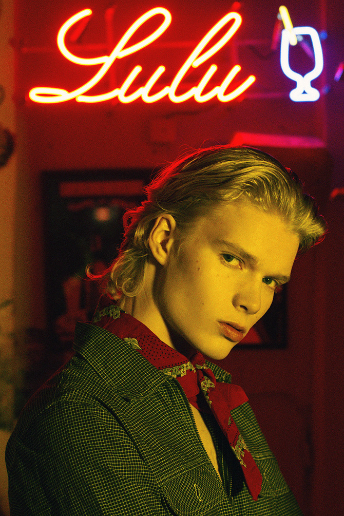 Outtakes from "LOVERBOY" for Wonderland Magazine - Oona Oikkonen