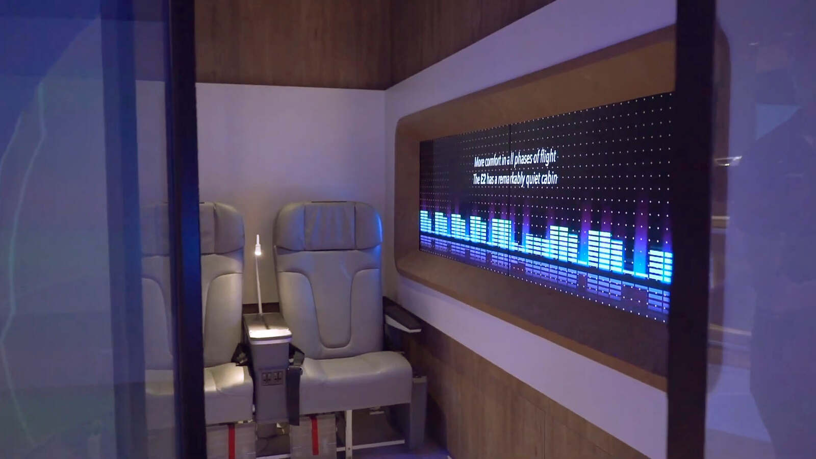 EMBRAER CUSTOMER EXPERIENCE CENTER - Gustavo Visconti