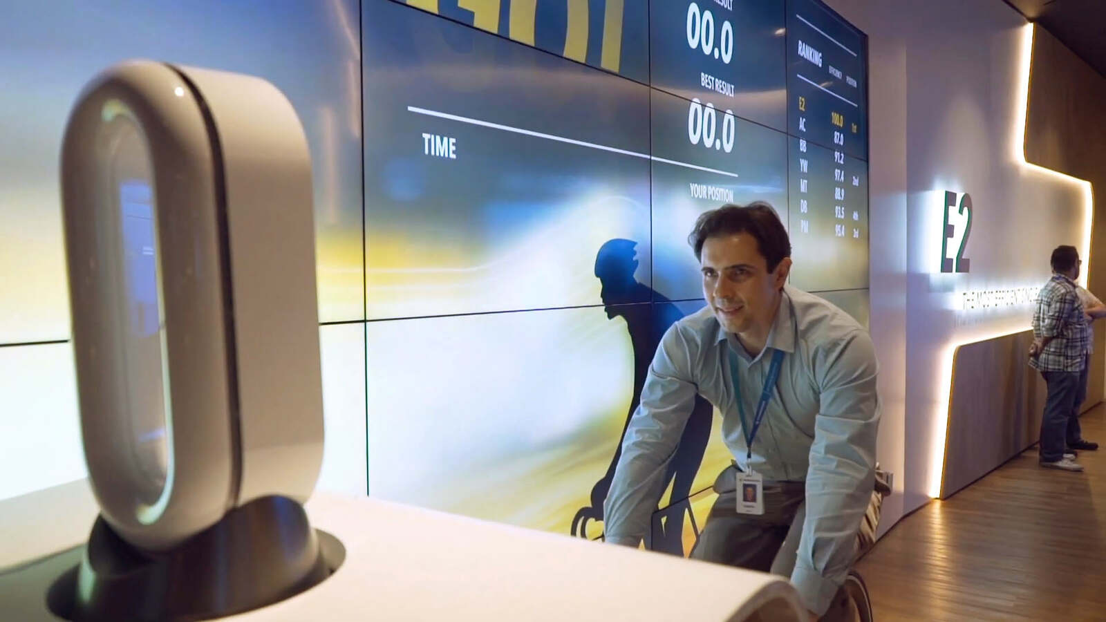 EMBRAER CUSTOMER EXPERIENCE CENTER - Gustavo Visconti