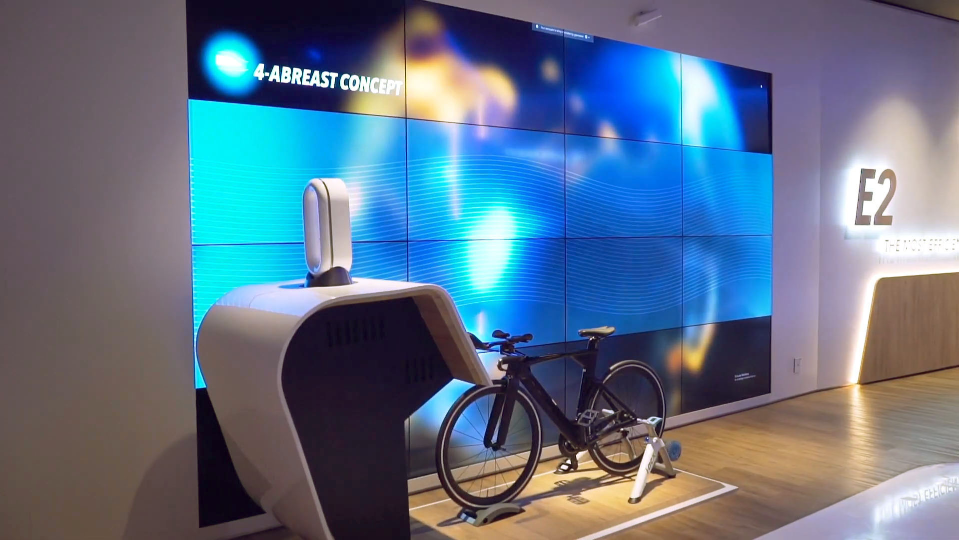 EMBRAER CUSTOMER EXPERIENCE CENTER - Gustavo Visconti