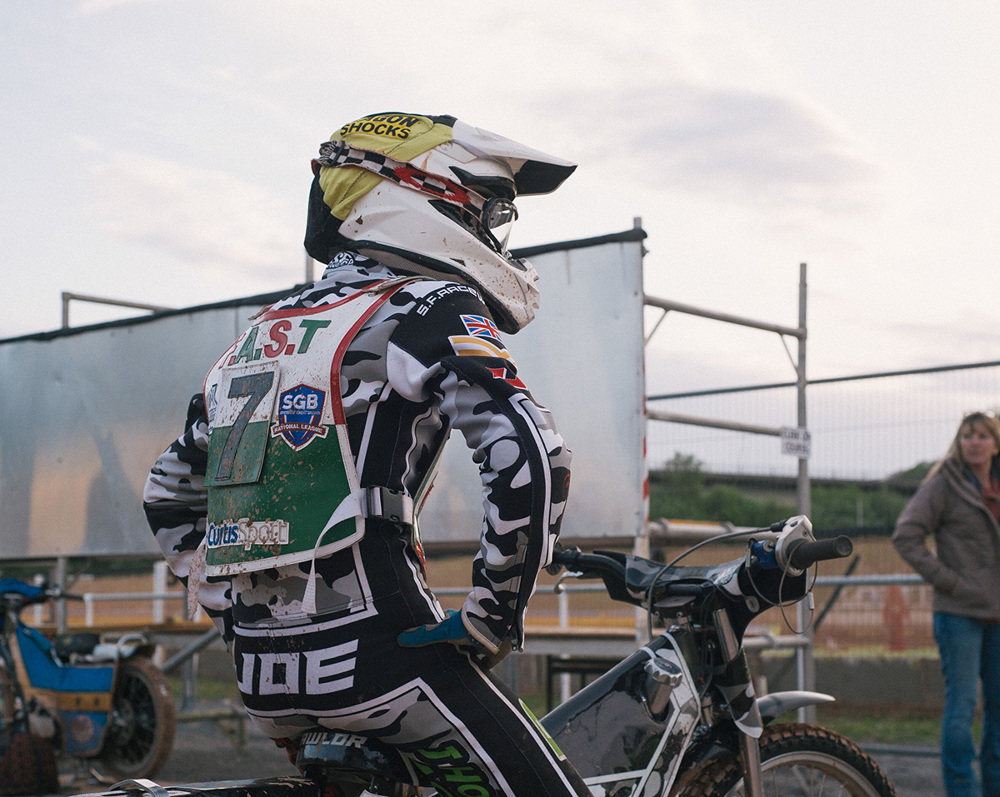 Gavin Pitt : No Brakes, No Gears, No Fear - losthenfound