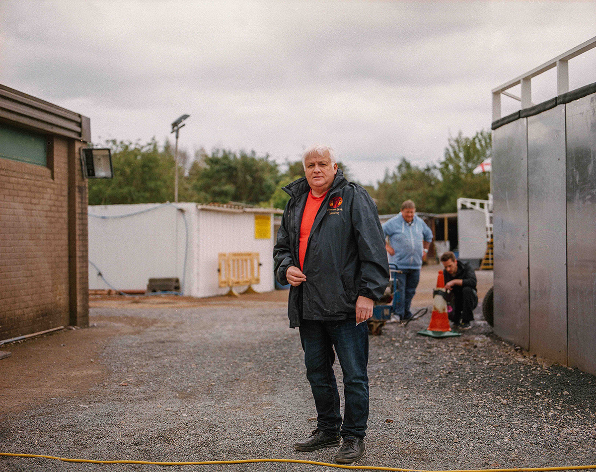 Gavin Pitt : No Brakes, No Gears, No Fear - losthenfound