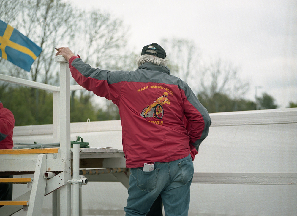 Gavin Pitt : No Brakes, No Gears, No Fear - losthenfound