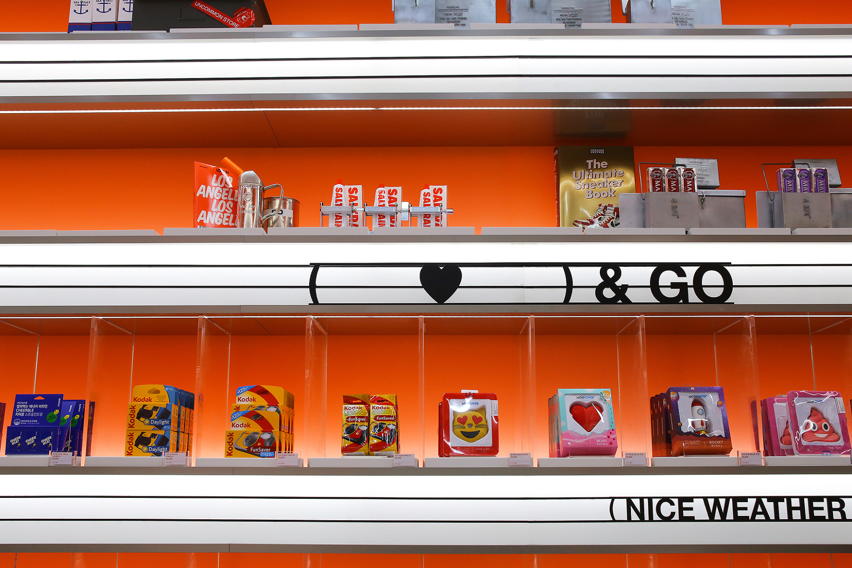 UNCOMMON STORE brand identity - design studio d note