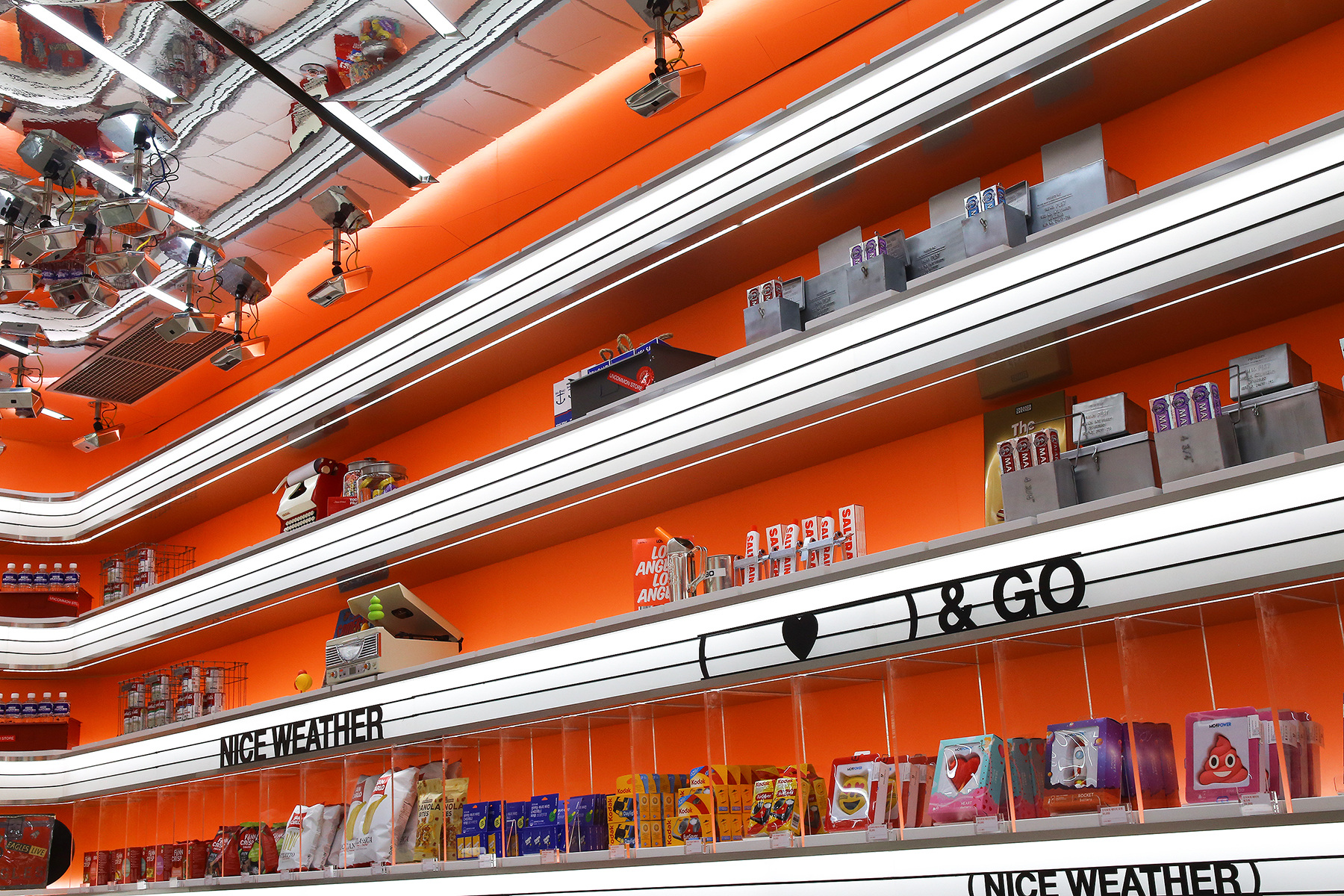 UNCOMMON STORE brand identity - design studio d note