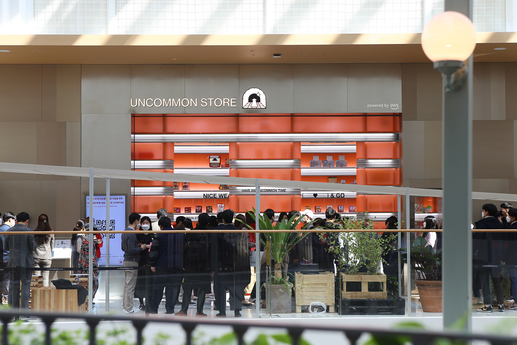 UNCOMMON STORE brand identity - design studio d note