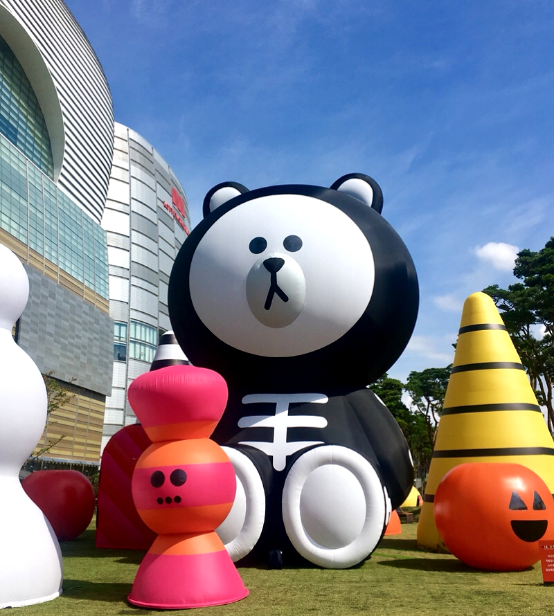 Line Friends Photography - JAE H. KANG