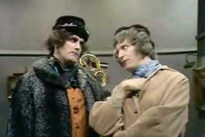 FARK.com: (13778666) Meet the Queen of Pythons