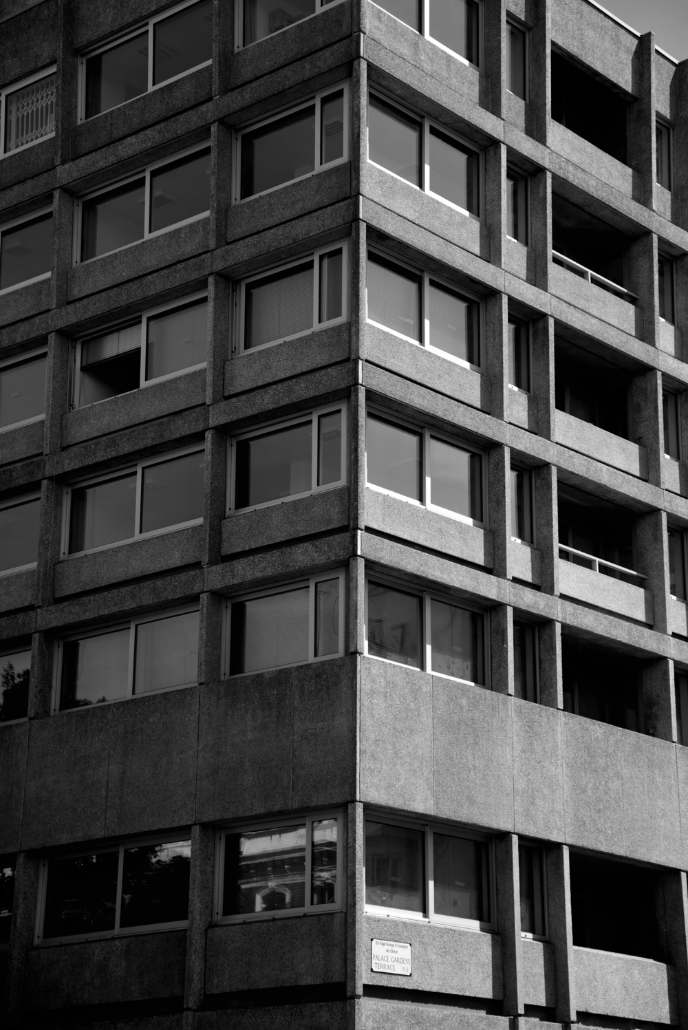 W8 4QY - Concrete London