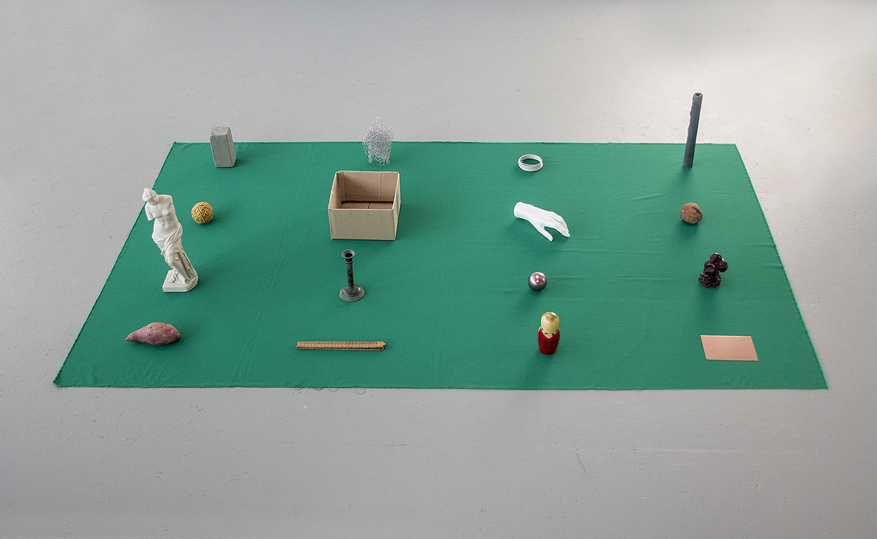 Dialogue table - Nicolás Lamas