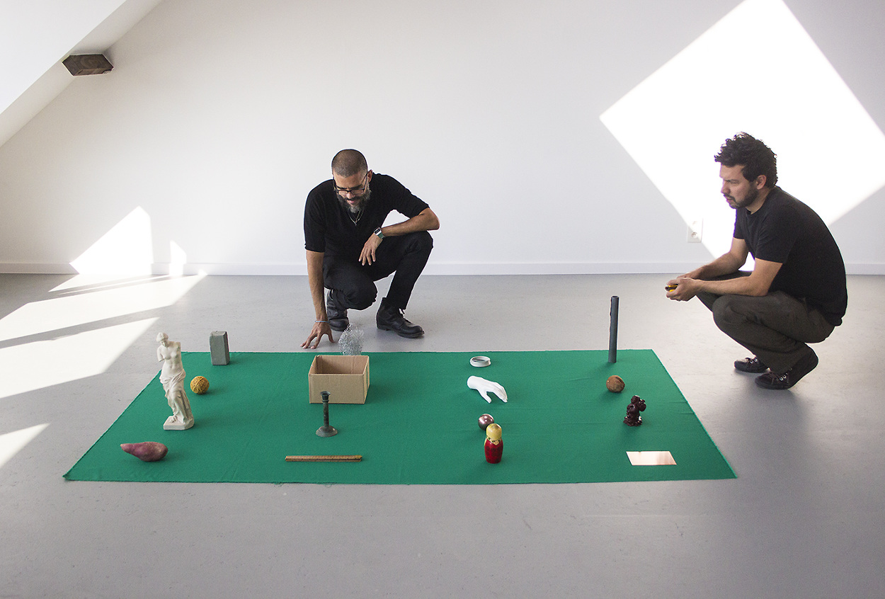 Dialogue table - Nicolás Lamas