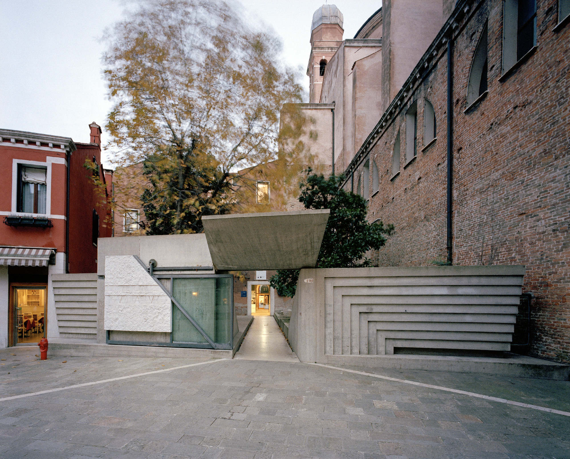 Carlo Scarpa Venezia's IUAV Entrance - tristanrdarchitectures