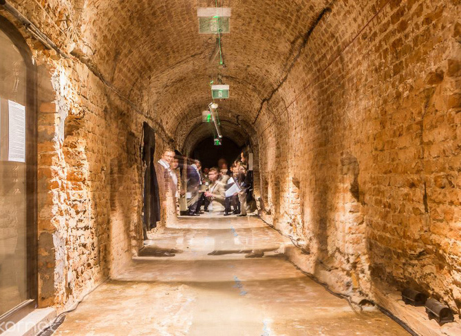 Dotted Line - Anton Lapov