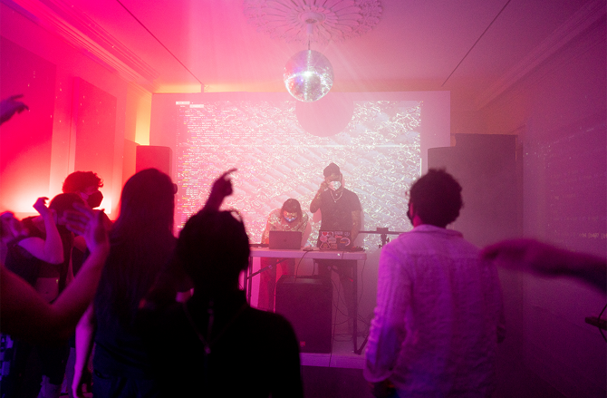 Pink Flamingo: Clubs in Flux - Anton Lapov