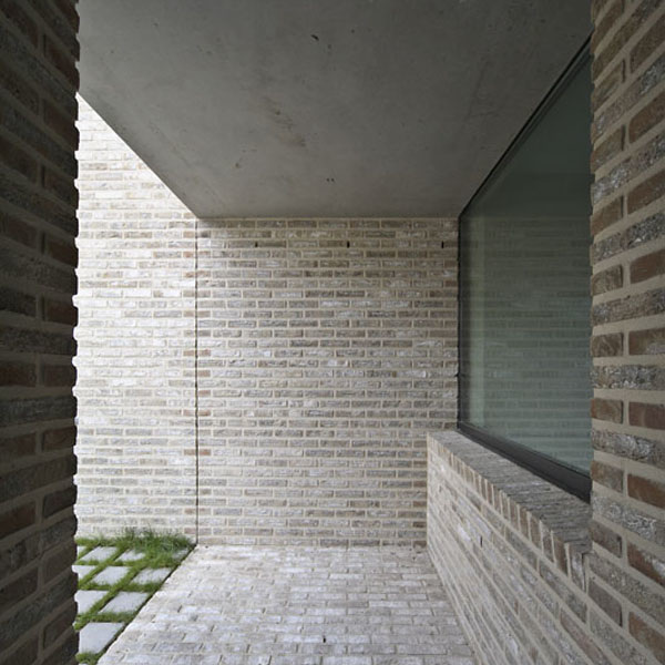 tower house - mir