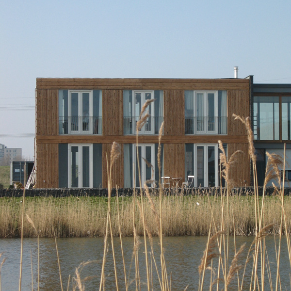flexible house - mir