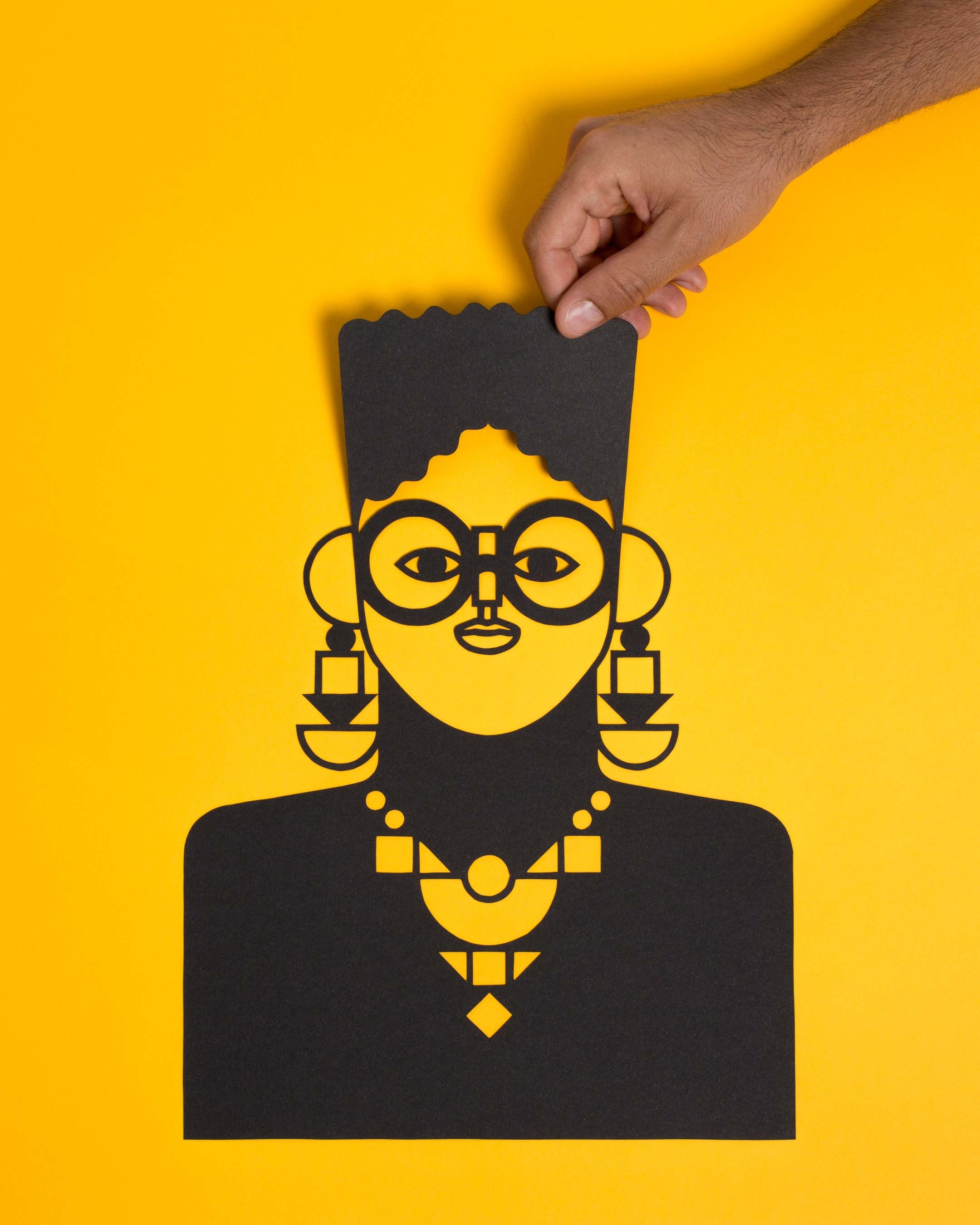 PAPERCUT ILLUSTRATIONS - RODA