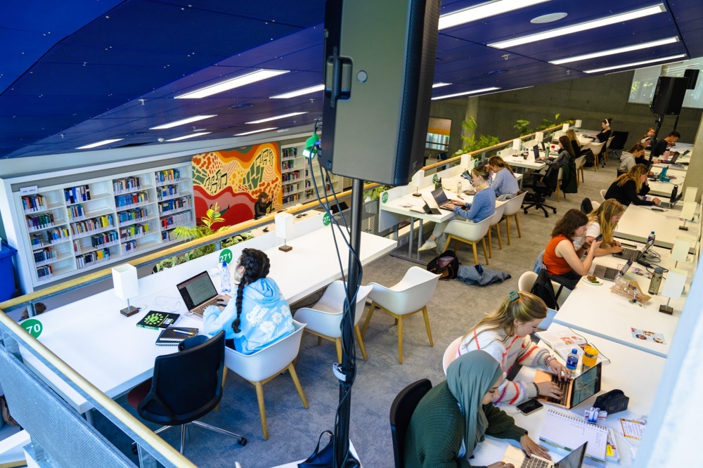 Study Sounds, Podium (Hogeschool Utrecht) - Eline Veldhuisen | Illustrator