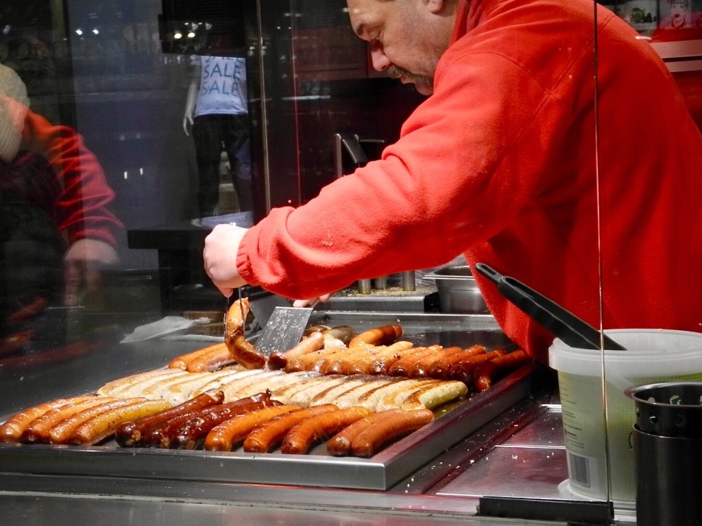 Grill or Charbroiler: Which is Best for Your Restaurant? - News Feed