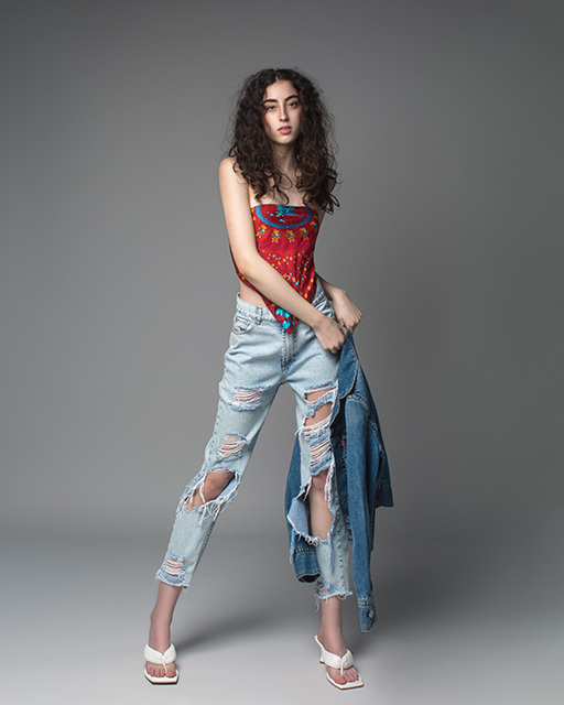 ISABELLA LOZA - Orange Marketing®