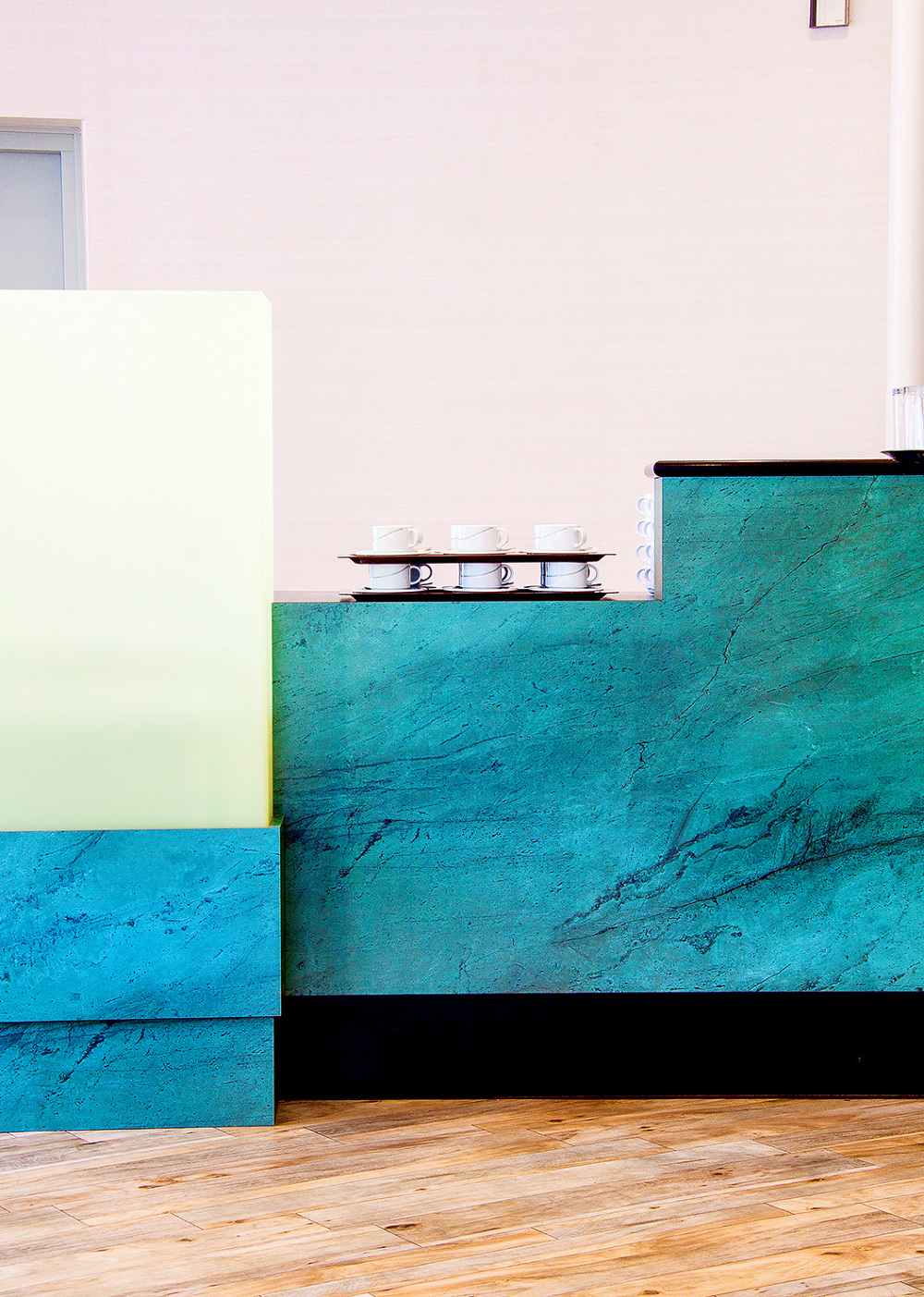 Designs for discomfort - Lynne Brouwer