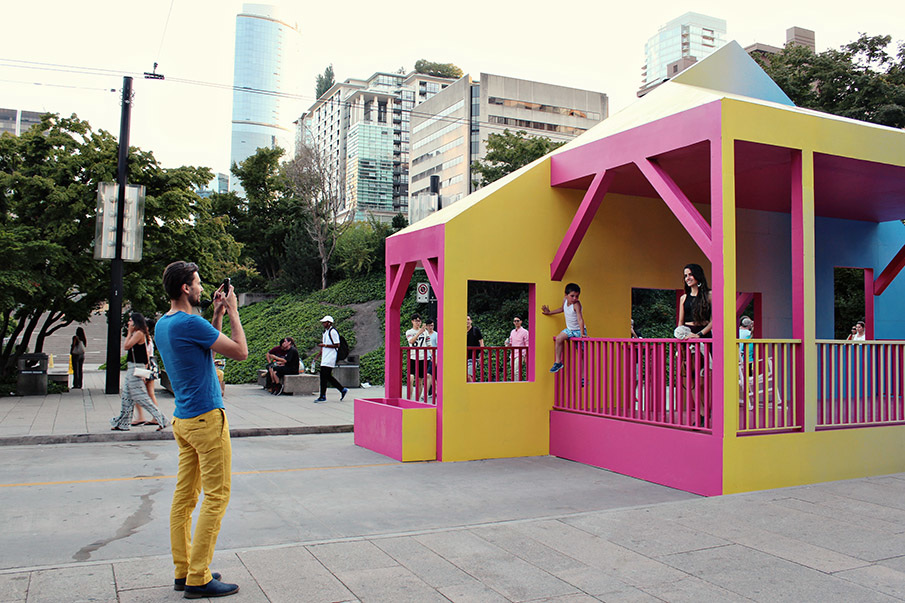 Porch Parade - Design With Company