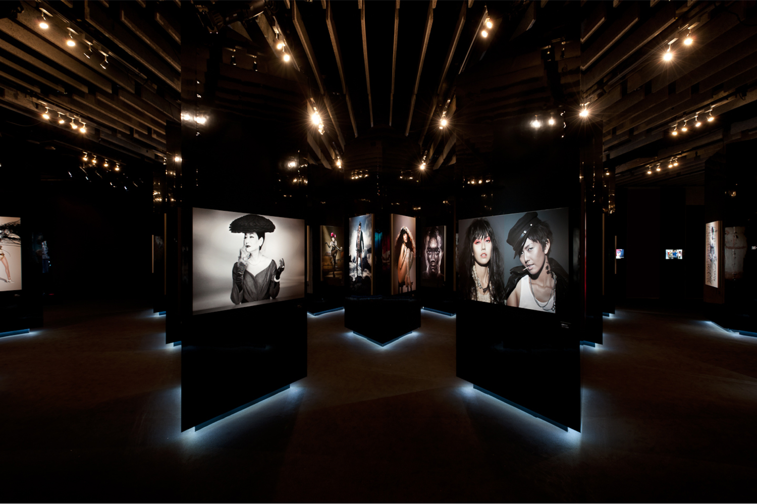 Chung Lin, Henry Hsieh