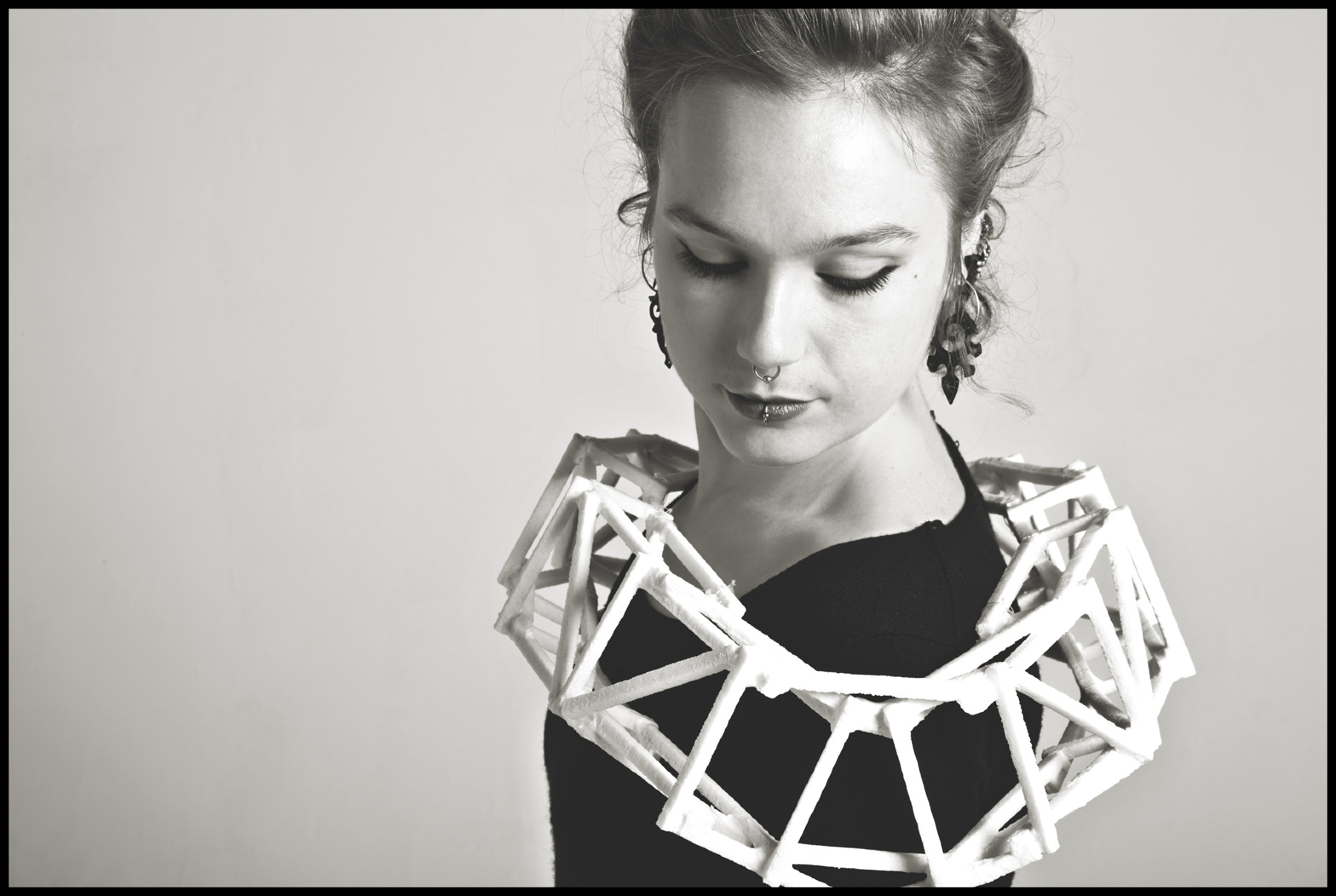 Enacting the Flesh: The Bone Thief - Naomi Faith