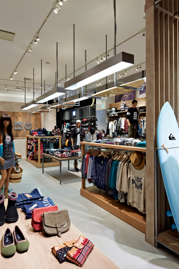 Quiksilver Store Toyosu - Specialnormal Inc.