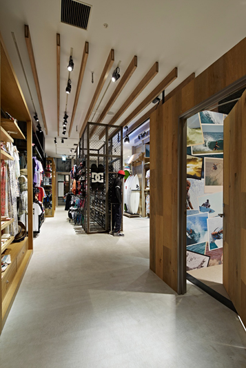 QUIKSILVER STORE YOKOHAMA - Specialnormal Inc.