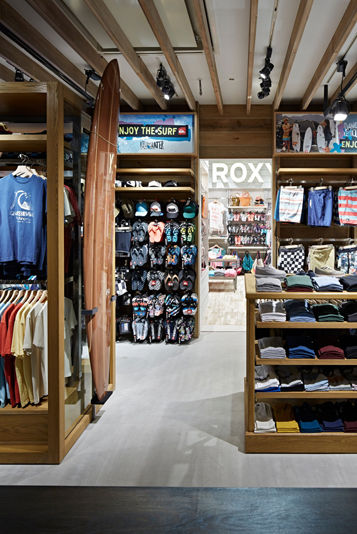QUIKSILVER STORE YOKOHAMA - Specialnormal Inc.
