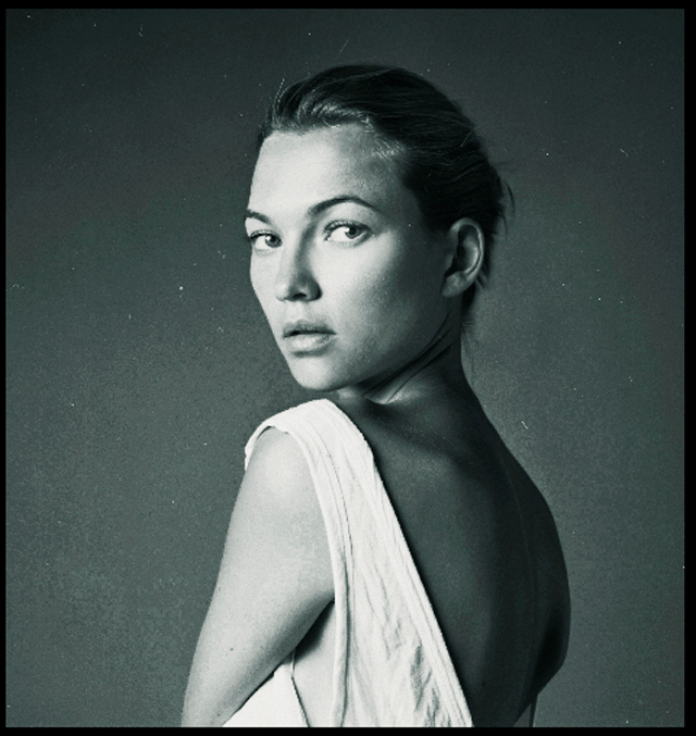 Portrait - charlotte.poutrel - comedienne - paris