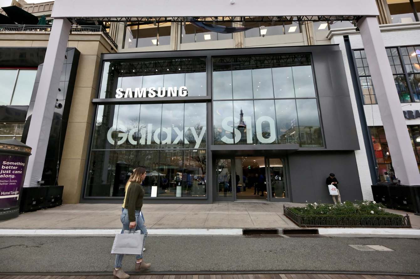 SAMSUNG Experience Stores - wnjmn