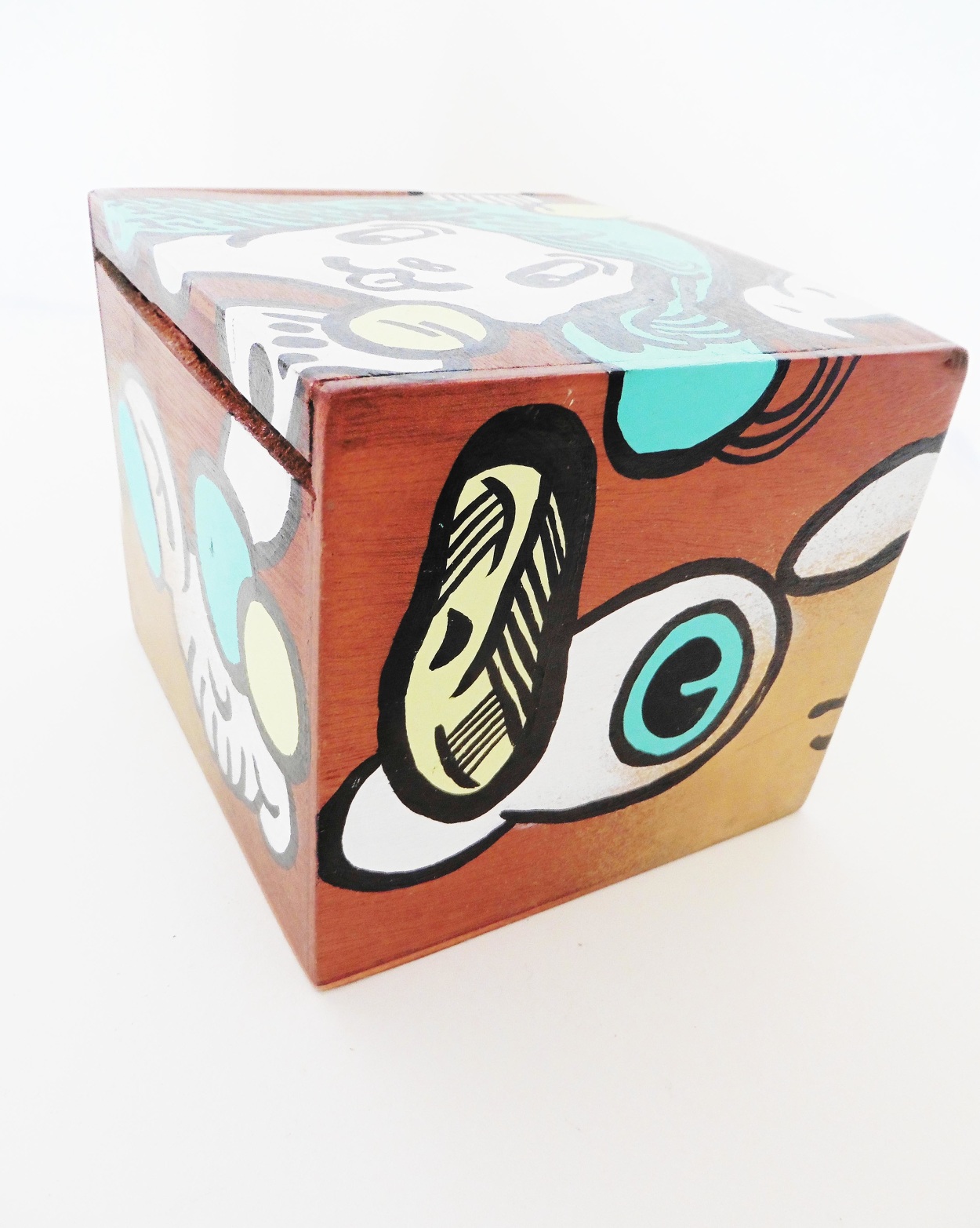 Limited hand-painted cigar box - UrsulaCheng