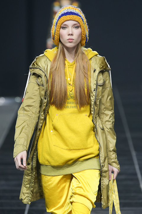 Runway - GRUNGE JOHN ORCHESTRA. EXPLOSION