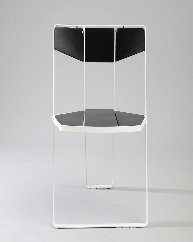 A Folding Chair - Boaz Levi Academic Portfolio