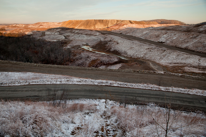 West Virginia coal miners, families, struggle with departing industry ...