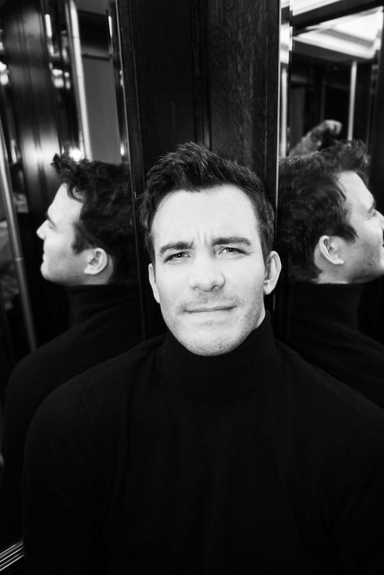 Luke Thompson - RED magzine - LeeMalone